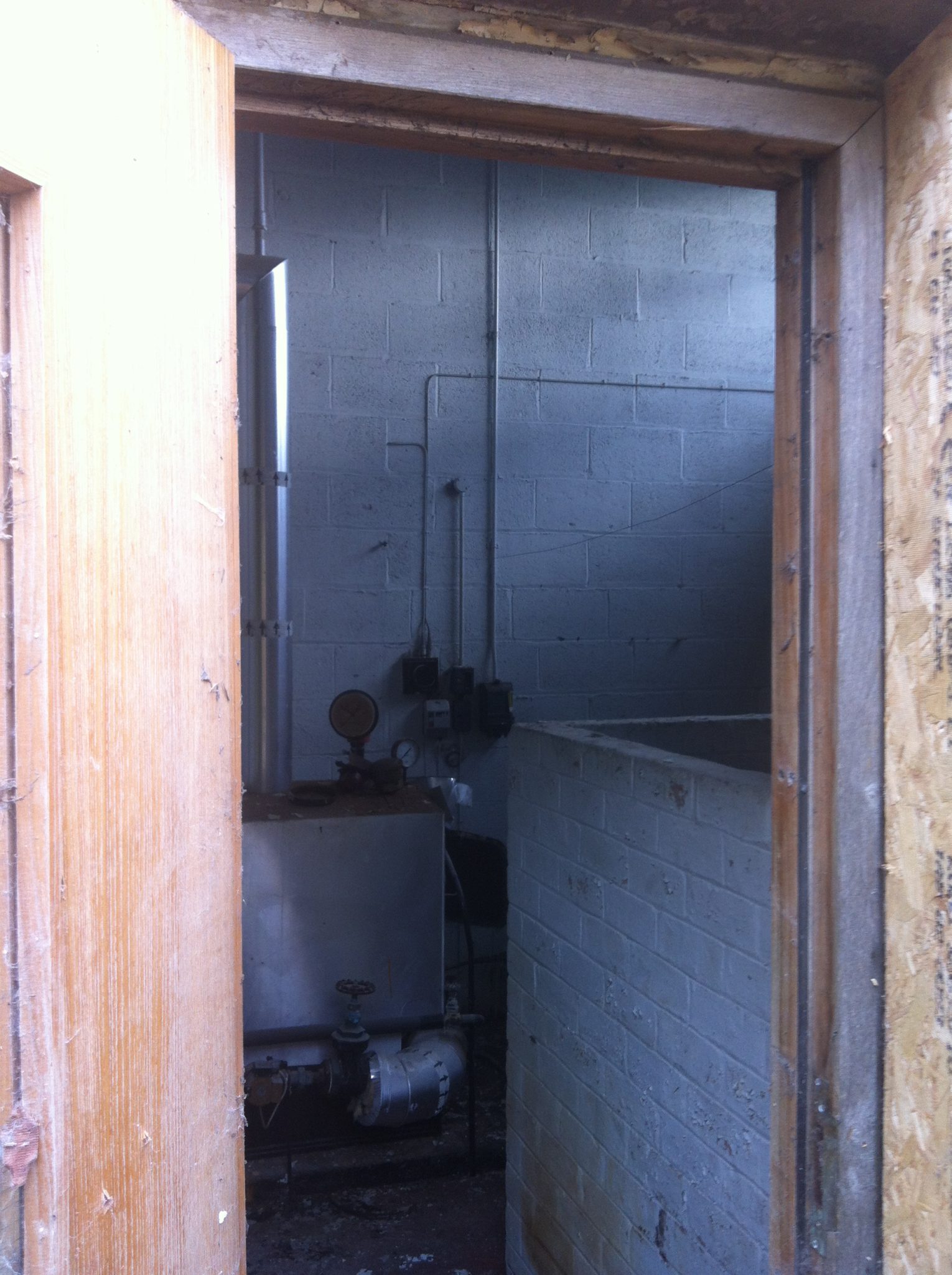 Renovating the Robin Hood Room – Renovating Hawklaw